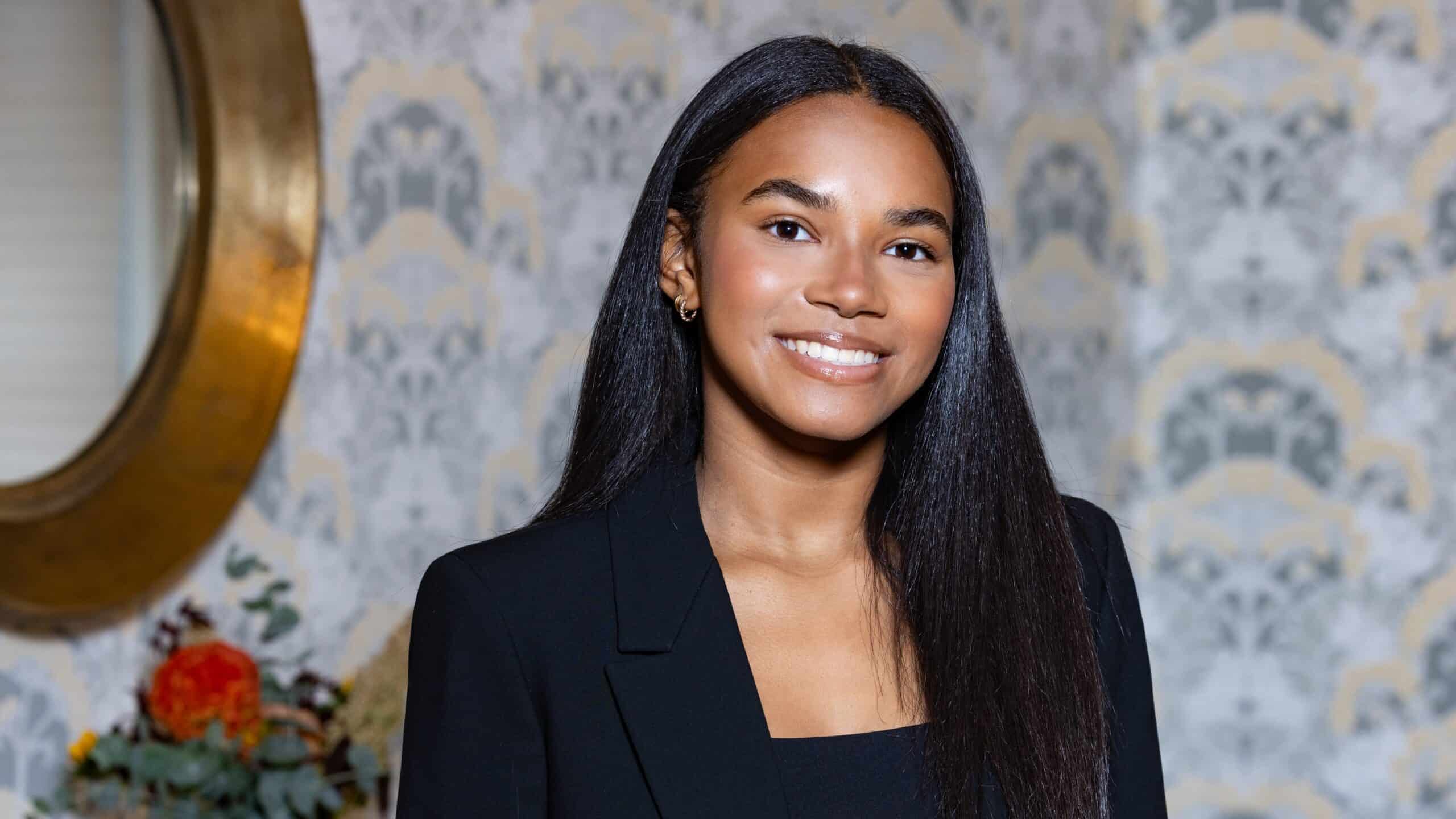 Isabella Hanson - The Lavin Agency