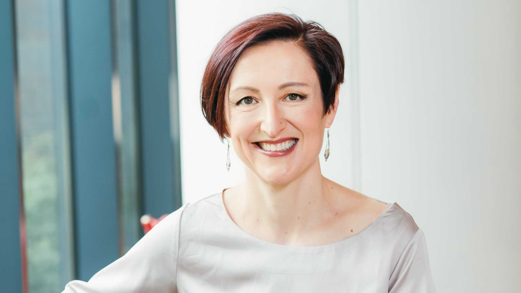 Julia Minson | Lavin Exclusive Speaker on Corporate Culture - The Lavin ...