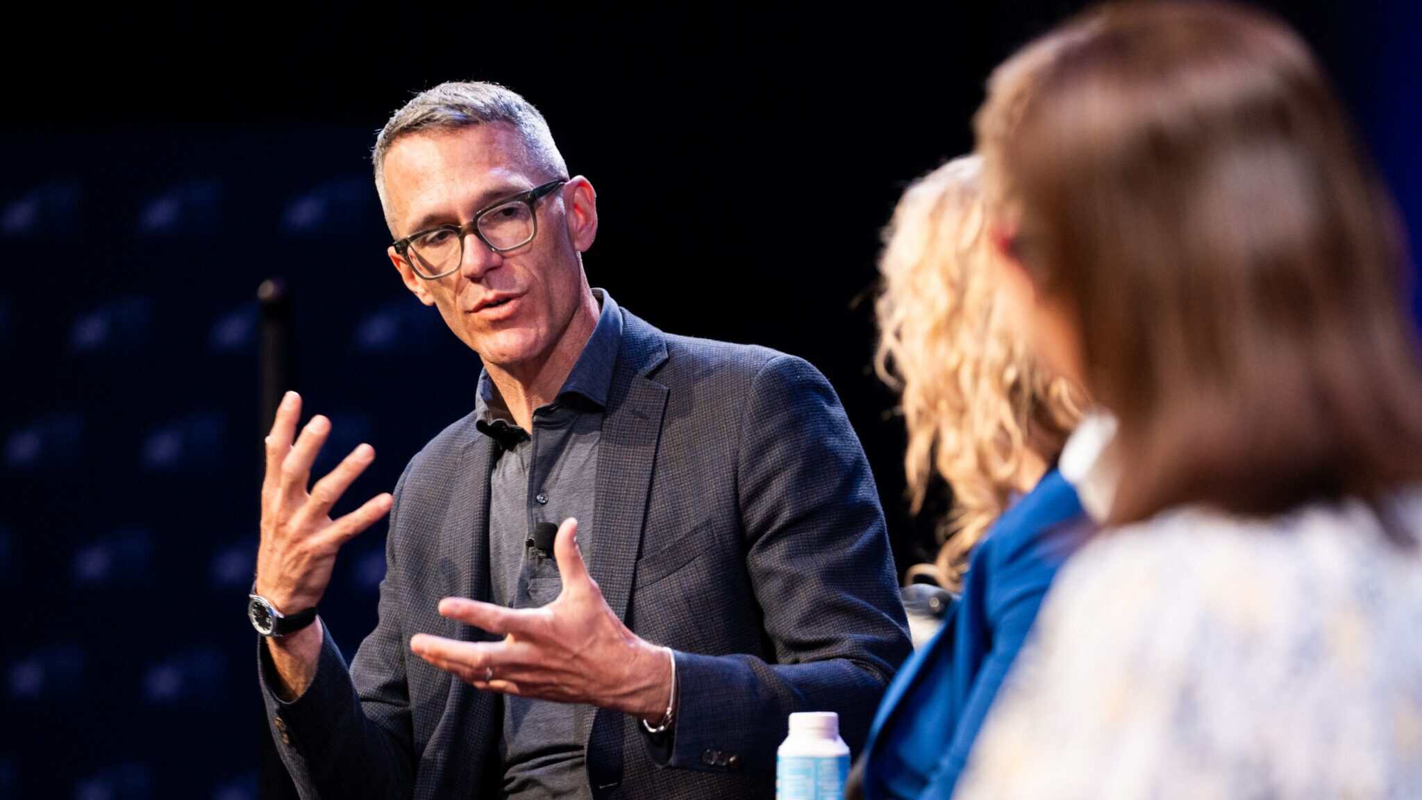 Jacob Ward | Lavin Exclusive Speaker on AI and Technology